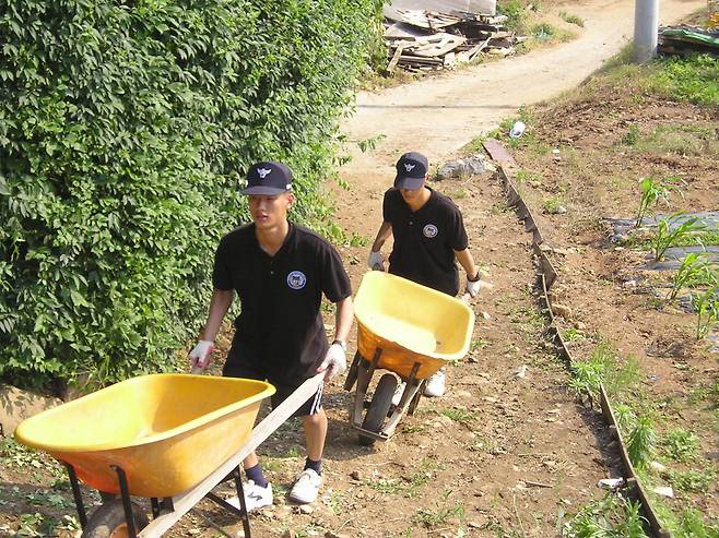 인천국제공항경찰대 제305전경대 영종 보육원 봉사활동 실시 인천지방경찰청
