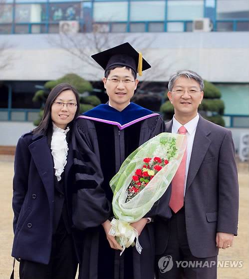 中 명문대 교수 동시임용 중국인 KAIST 박사부부