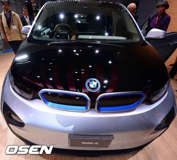 [사진]도쿄모터쇼 2013-BMW i3,'귀여운 모습으로 시선집중'