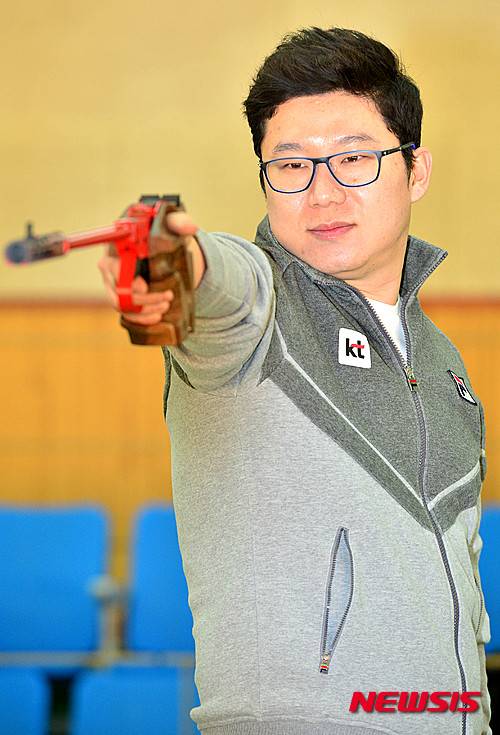 사격 진종오 50m 권총 1위로 선발올림픽 3연패 정조준