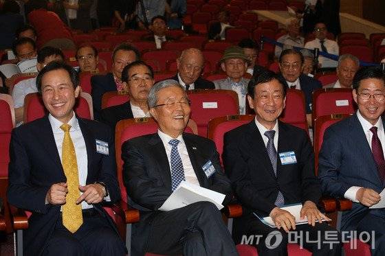 더민주 지도부 구성안 최종확정전당대회 준비 박차
