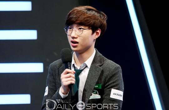 롤챔스 에지 이호성 자신감 갖고 계속 이기도록 하겠다