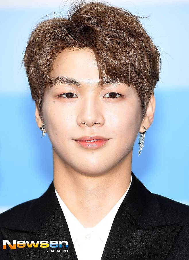 포토엔hd 워너원 강다니엘 심쿵 아이컨택