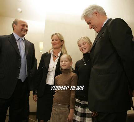 클린턴과英여학생틸리스미스