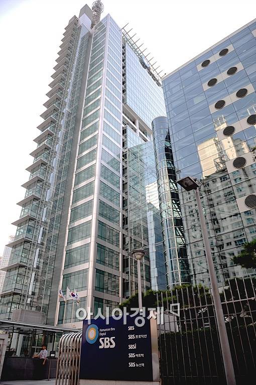 SBS "100억대 광고료? 강매 아닌 제의"