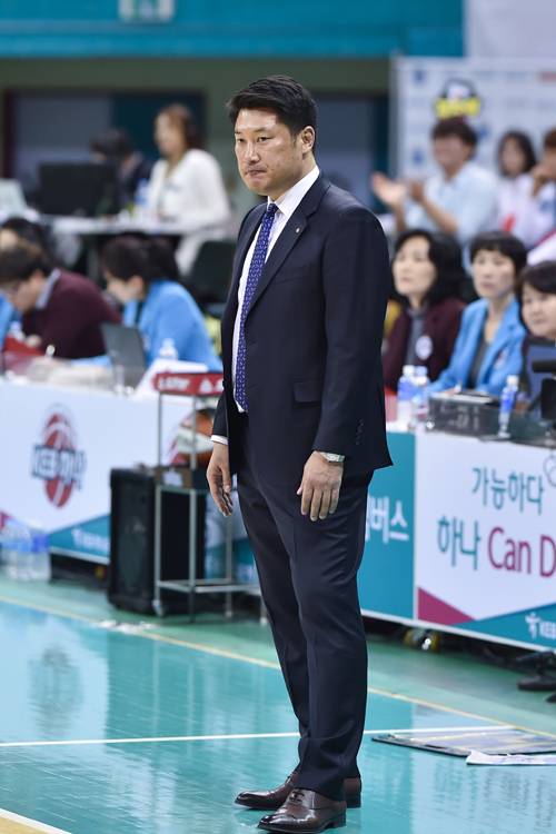 벤치명암 Kb 안덕수 감독 끝까지 포기하지 않은 선수들 고맙다