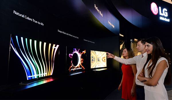 Global OLED TV sales surge, helping boost LG Elec's OP