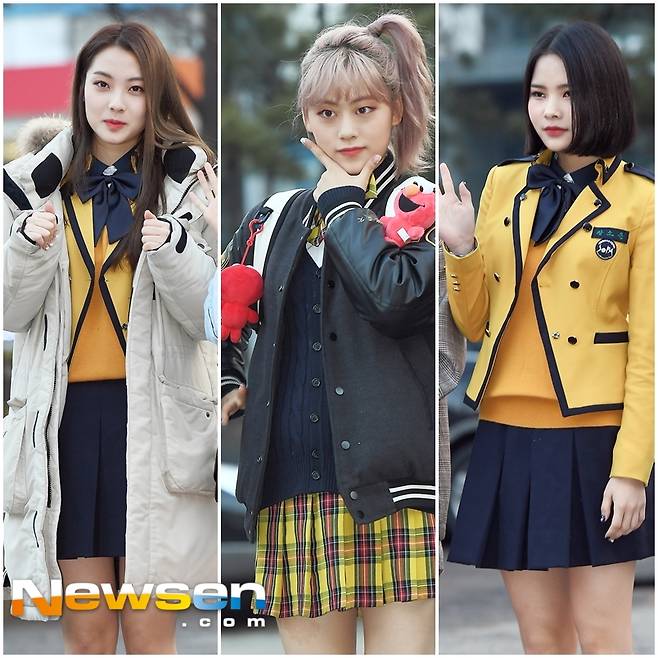 포토엔hd 위키미키 루시 루아 리나 교복입고 뮤직뱅크 출근해요~