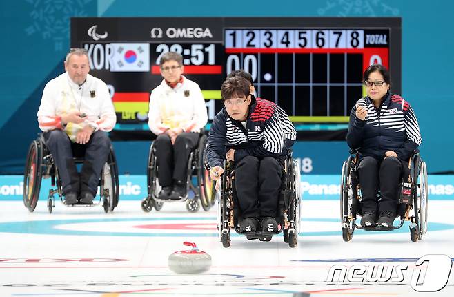 패럴림픽 휠체어 컬링 스킵 서순석의 투구