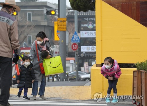미세먼지 잡자 경남교육청 체육관·교실에 공기정화시설 설치
