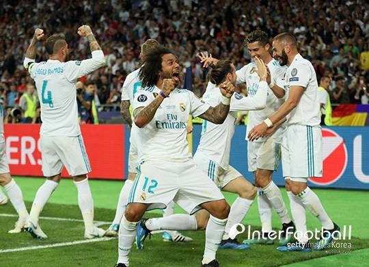[UCL 리뷰] '베일 멀티골' 레알, 리버풀에 3-1 승..UCL 3연패 달성!