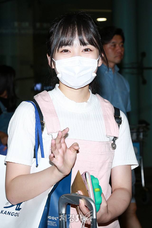야부키 나코 더 귀여워진 눈웃음으로 입국 프로듀스48