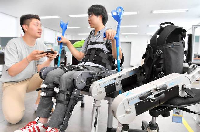 의료재활 치료용 웨어러블 로봇 식약처 의료기기 인증 완료