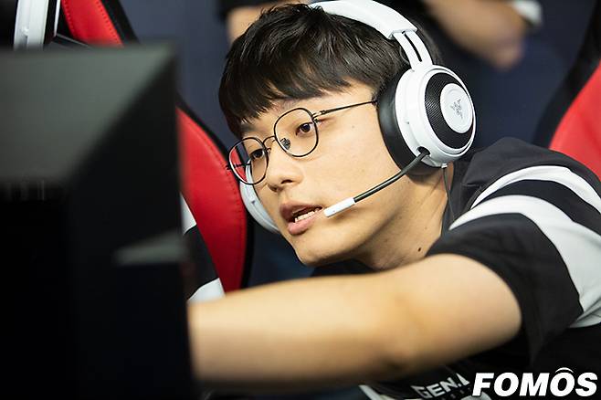 롤드컵 선발전 젠지 2세트 동일 조합으로 승리 최종전까지 한 세트 남겨