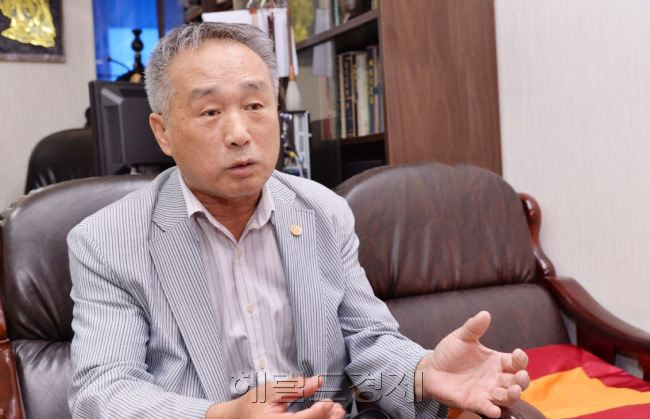 홍동백서·조율이시 근거없어차례상은 분수에 맞게 차리면 됩니다