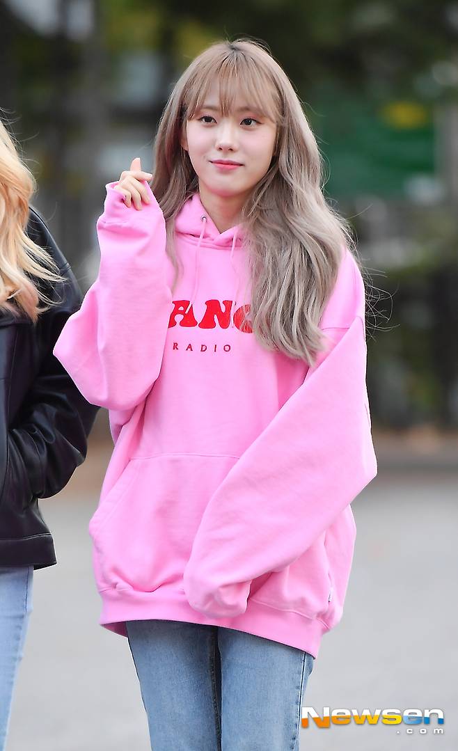 우주소녀 루다 상큼 하트 포즈 포토엔hd