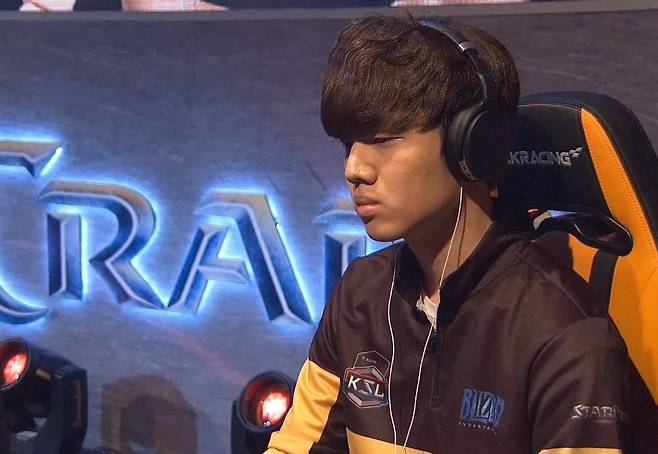 Ksl 프로토스 제왕 정윤종 한두열 완파하고 두 시즌 연속 8강
