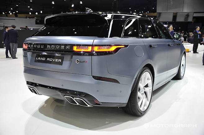 2019 서울모터쇼 랜드로버 한정판 레인지로버 벨라 Sv오토바이오그래피 다이내믹 출시 모터그래프