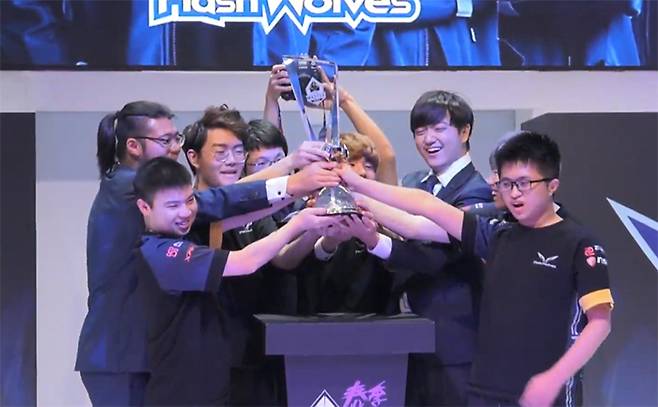 Lms 플래시 울브즈 매드 팀 꺾고 대회 7연패 달성