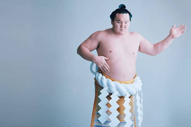 日스모 최강 하쿠호 우승 세리모니로 또 징계애증의 요코즈나