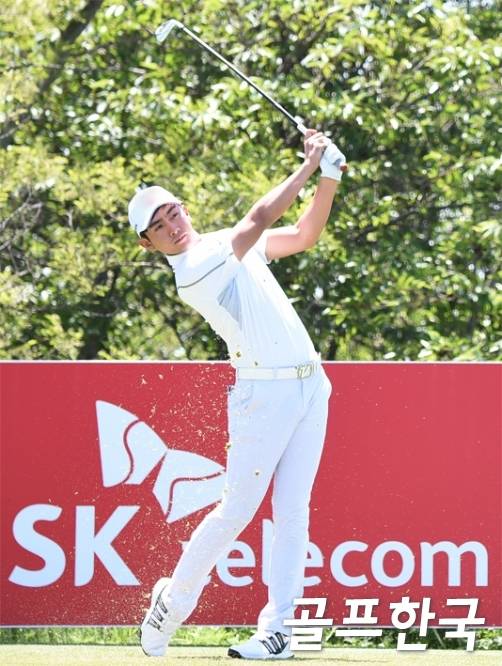 돌아온 이수민, SK텔레콤오픈 2R 선두권 도약