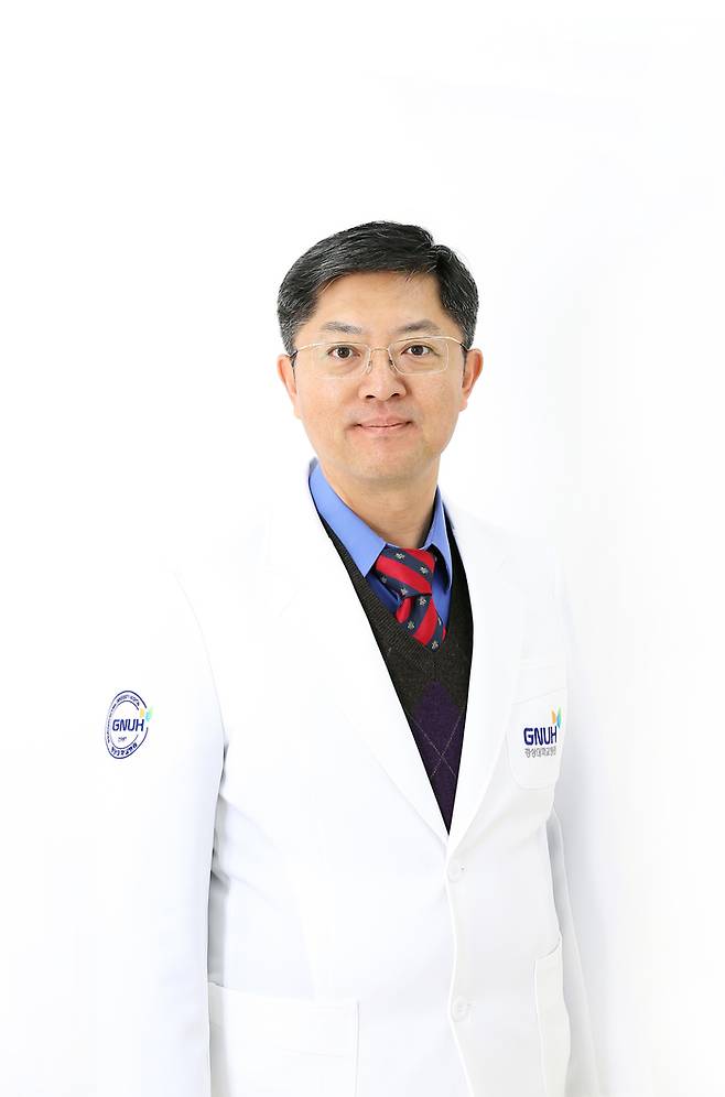 경상대병원 안과 서성욱 교수 제14대 대한성형안과학회 회장 취임