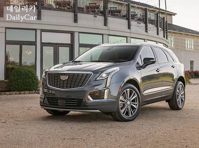 캐딜락, 중형 SUV 'XT5' 페이스리프트 공개..특징은? | 데일리카