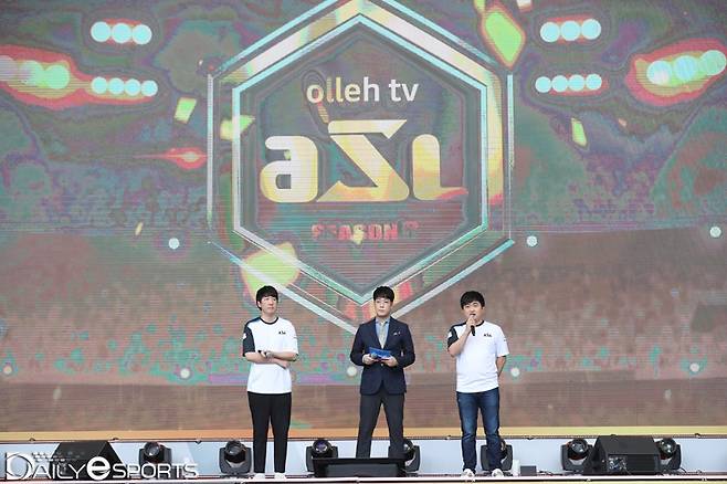 포토 Asl 결승 무대 오른 장윤철 이영호