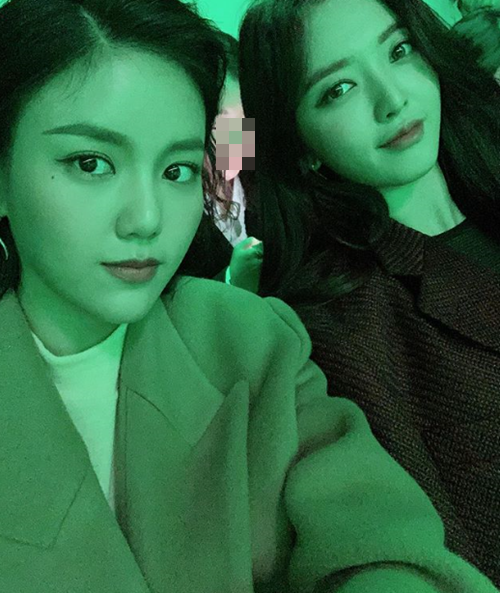 AOA 혜정X찬미, 안구정화 꽃美모 '폭발' [똑똑SNS]