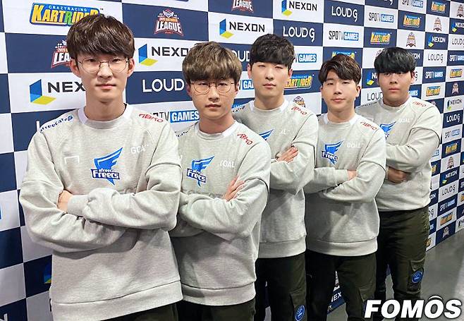 포토 연승으로 8강 5경기 마친 아프리카 프릭스 카트라이더 팀