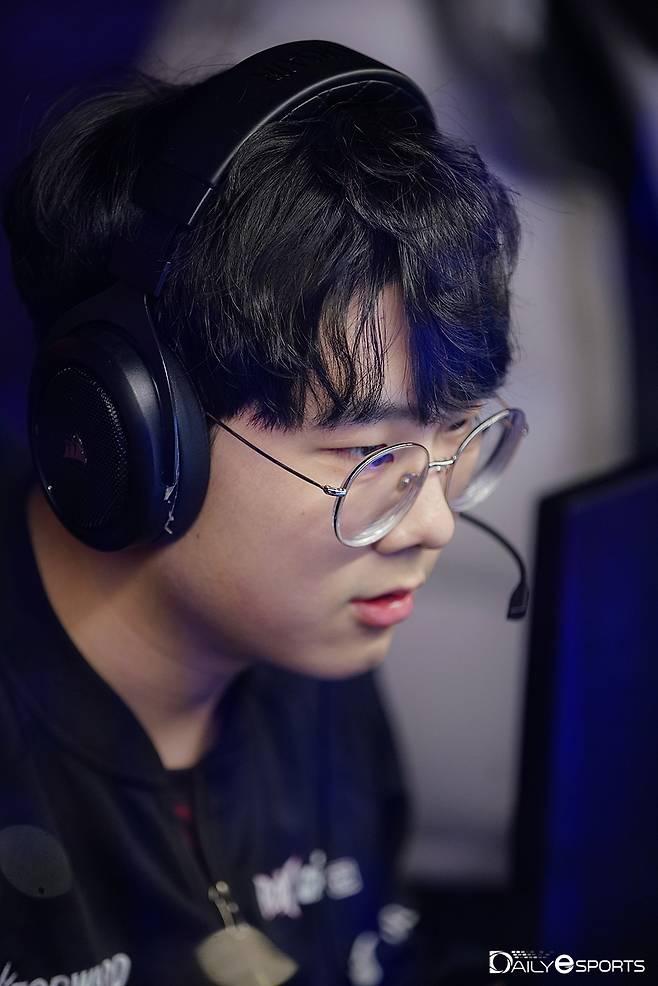 포토 락스 송용준 끝까지 진지하게