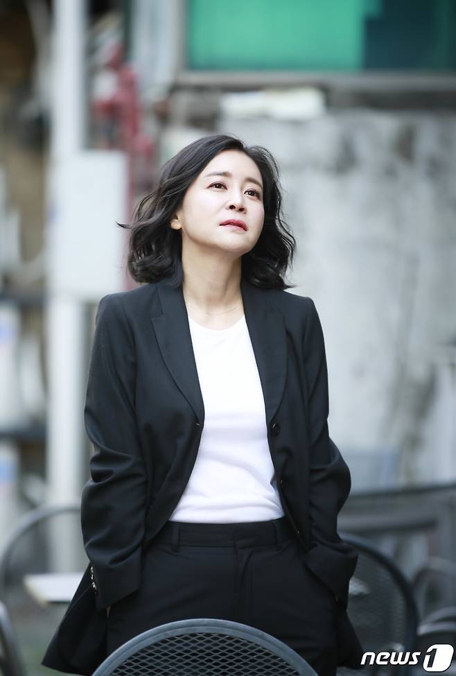 이항나 저 산 너머로 인사드려요
