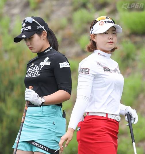 우승을 다투는 '2년차 동기' 박현경 프로 vs 임희정 프로 [KLPGA 챔피언십]