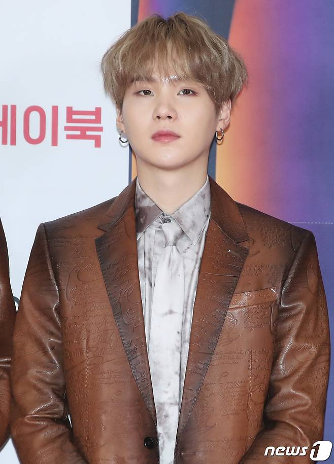 공식입장 슈가 이번엔 베트남 전범자 음성 사용 의혹 빅히트 사실무근
