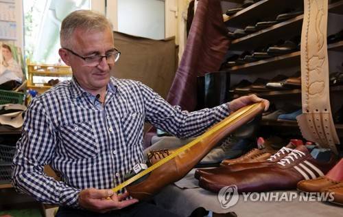 ROMANIA FASHION PANDEMIC COVID19 CORONAVIRUS