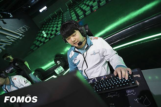 담원 캐니언 김건부 Lck 첫 정글러 펜타킬