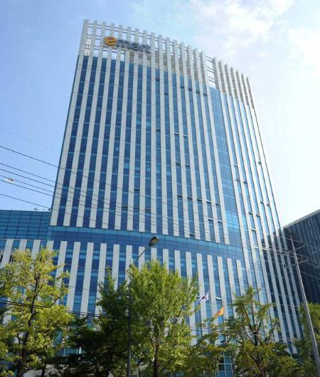 Shinsegae on a M&A streak to sell Emart's HQ building