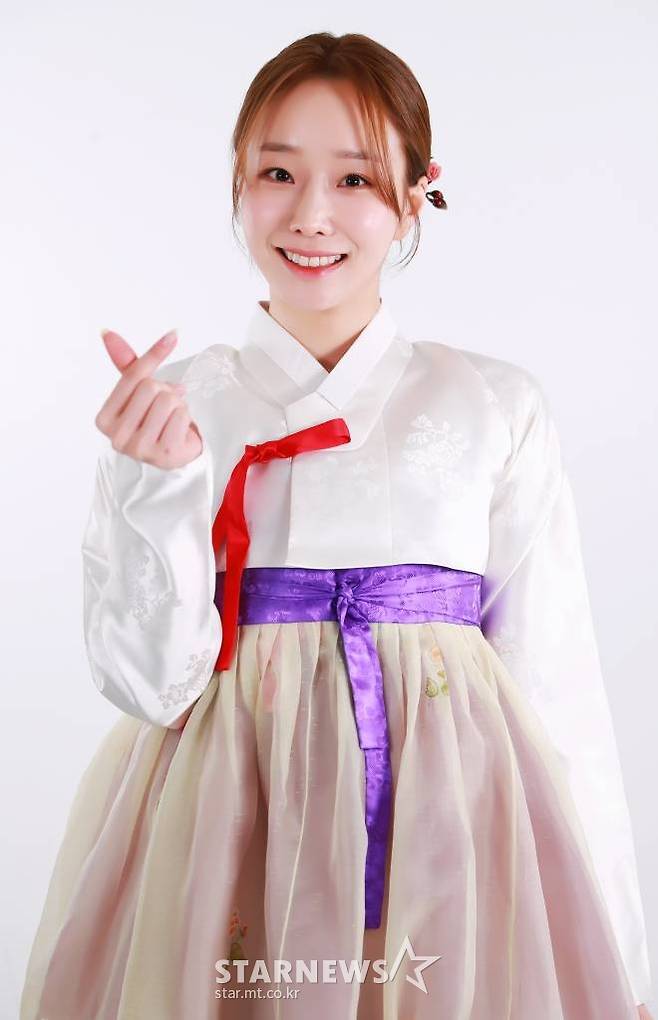 어느 날 문예원 내 아이돌차승원 많이 보고 배웠죠 한복인터뷰