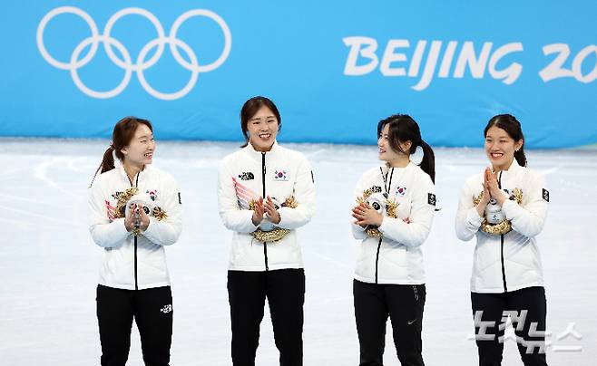 역시 쇼트트랙은 한국 우여곡절에도 최강 입증하고 귀국 베이징올림픽