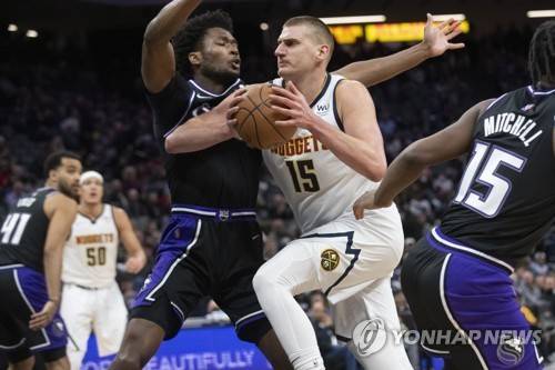 Nba 요키치·바튼 펄펄 덴버 새크라멘토 꺾고 4연승