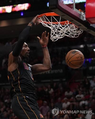 Nba 아데바요 위닝 덩크슛 마이애미 동부 1번 시드 확정