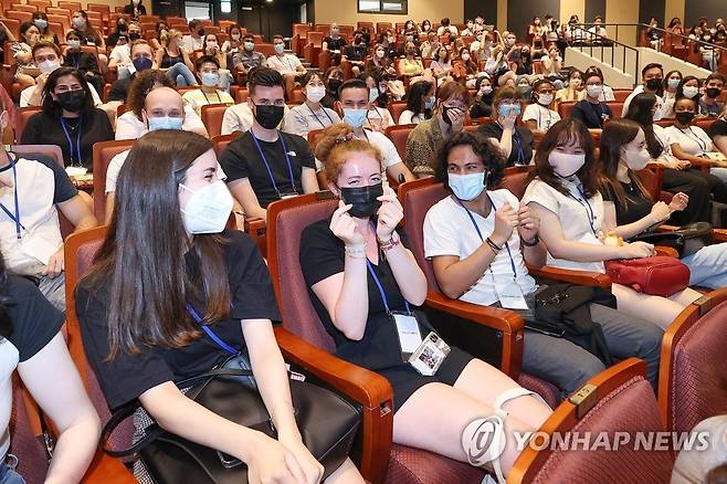 도깨비 촬영지였어3년만에 교환학생 붐비는 캠퍼스