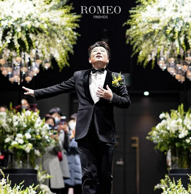 12월 결혼♥한 연예인23일 득녀 소식경사 어썸클