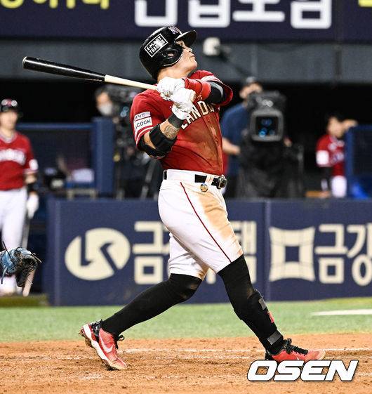 '김광현 12승+타선 12안타 폭발' SSG, 3연패 탈출..한화, 1-12 대패 [대전 리뷰]