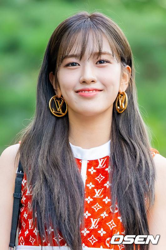 " Ahn Yu-jin ..." "Gradussil" first fixed entertainment ...healed" End ...