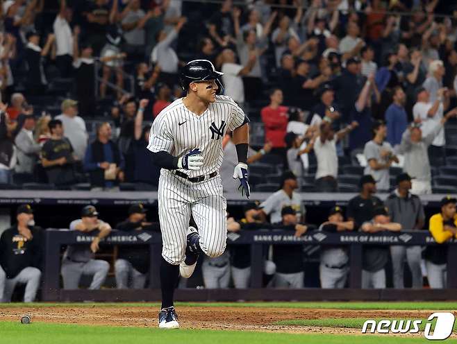 애런 저지 시즌 60호 홈런포mlb 21년 만에 60홈런 타자 탄생