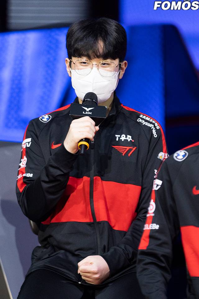 롤드컵 T1 제우스 최우제 Lck와 Lpl 탑들 경계 잘 적응해야 좋은 성적 가능