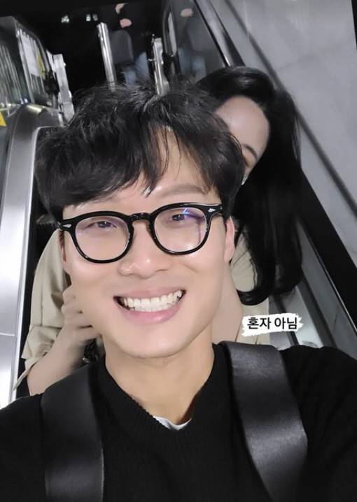 이제 혼자 아냐돌싱글즈 김민건 미모의 여자친구 깜짝 공개