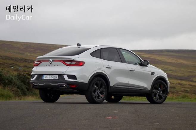 유럽보다 1000여만원 싼 XM3 하이브리드..착한 가격 '눈길' | 데일리카