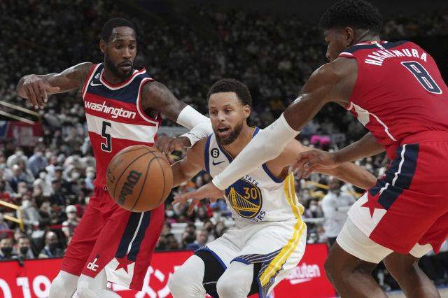 우승은 밀워키 Mvp는 루카 돈치치nba 단장 설문 결과